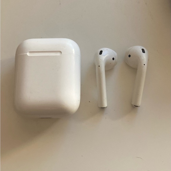 Apple | Headphones | Apple Airpods Gen 2 Wireless Ear Buds W Case ...